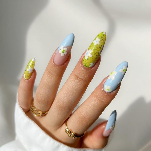 Floral Fake Nails - Etsy