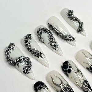 Silver Reptiles & Black Blooming on White Long Stiletto Press on Nails ...