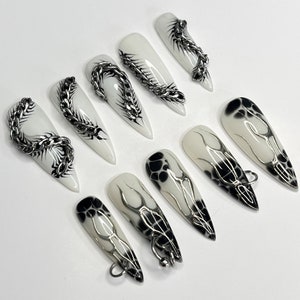 Silver Reptiles & Black Blooming on White Long Stiletto Press on Nails ...