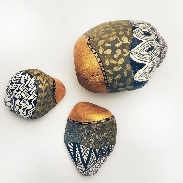 Painted Pebble - Etsy