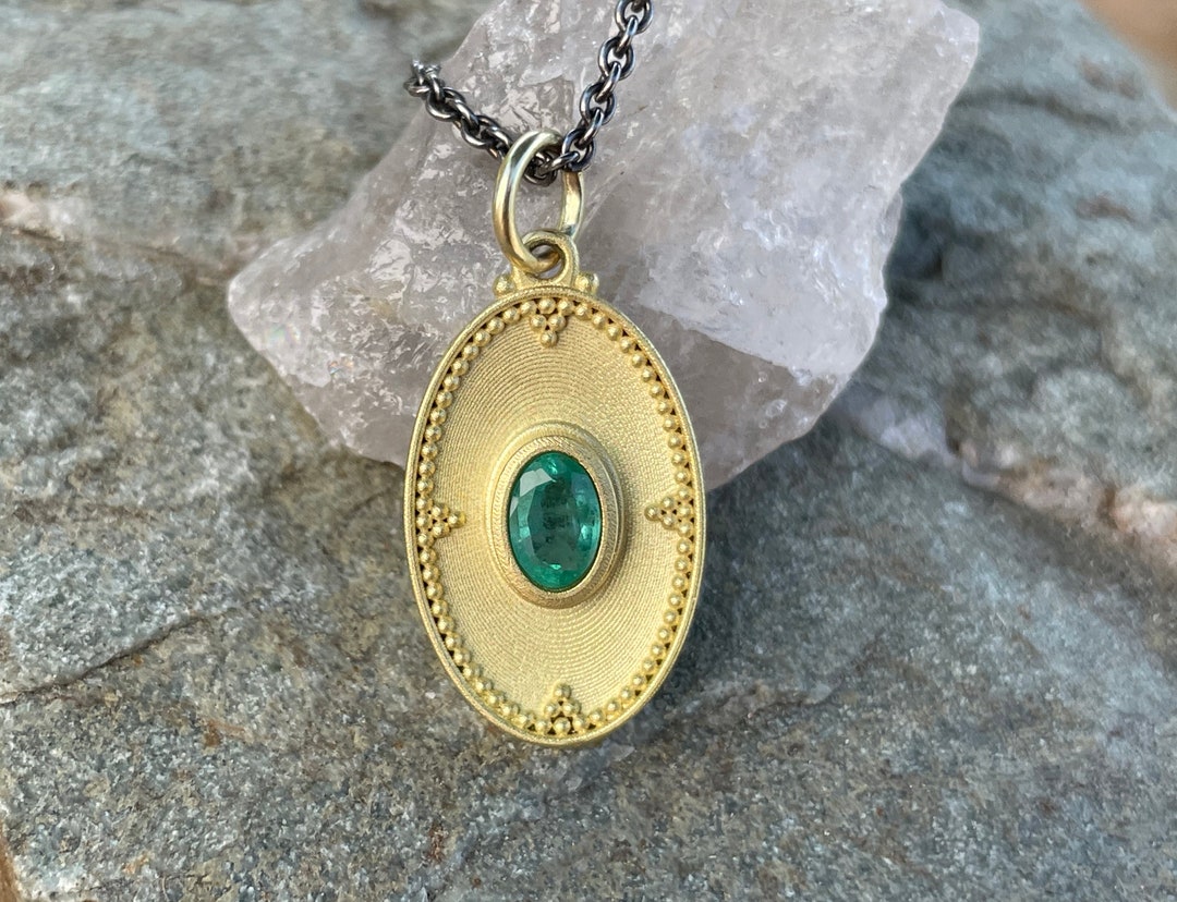 Amulet Made of 750 Yellow Gold With Granulation and Natural Emerald 18 ...