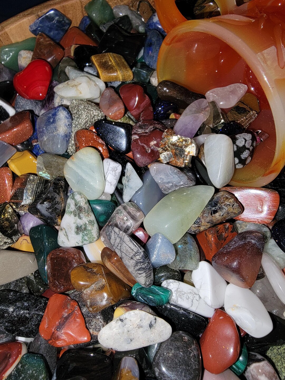Crystal Confetti Scoop: Mystery Gemstone Mix - Each Scoop is Around 8oz ...