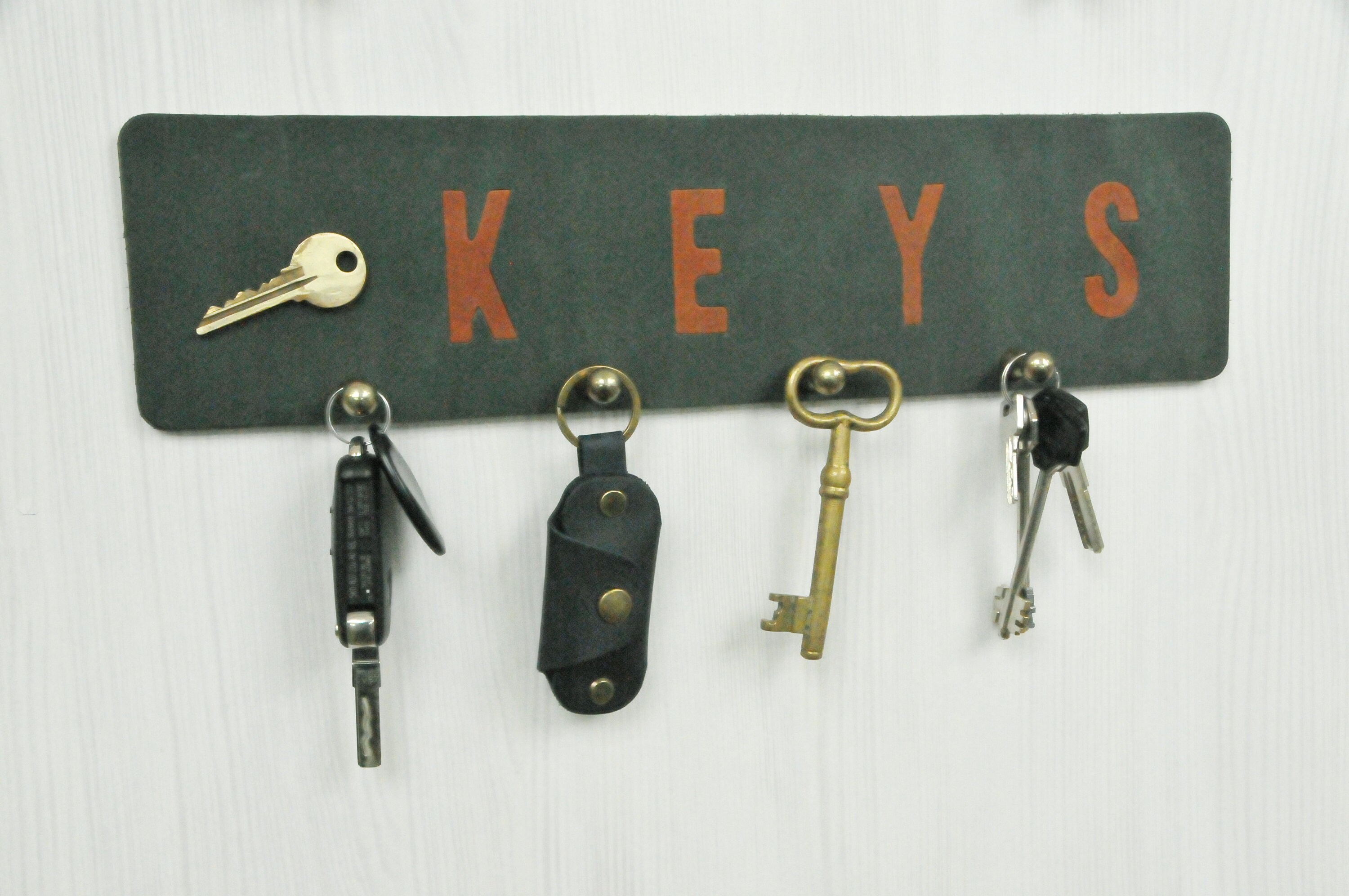 Leather key holder entryway hanger hall tidy hook display | Etsy