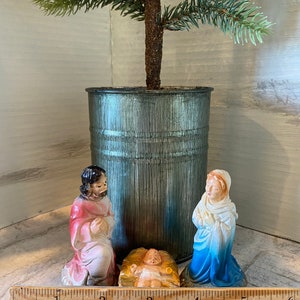 Vintage Chalkware/plaster Small, Chippy Holy Family Nativity Scene Set ...
