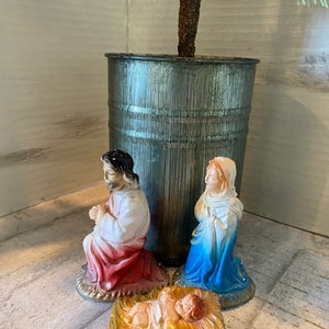 Vintage Chalkware/plaster Small, Chippy Holy Family Nativity Scene Set ...