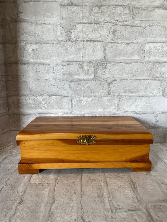 Cedar Jewelry Box/Treasure Keeper*Has Some Dings and … - Gem