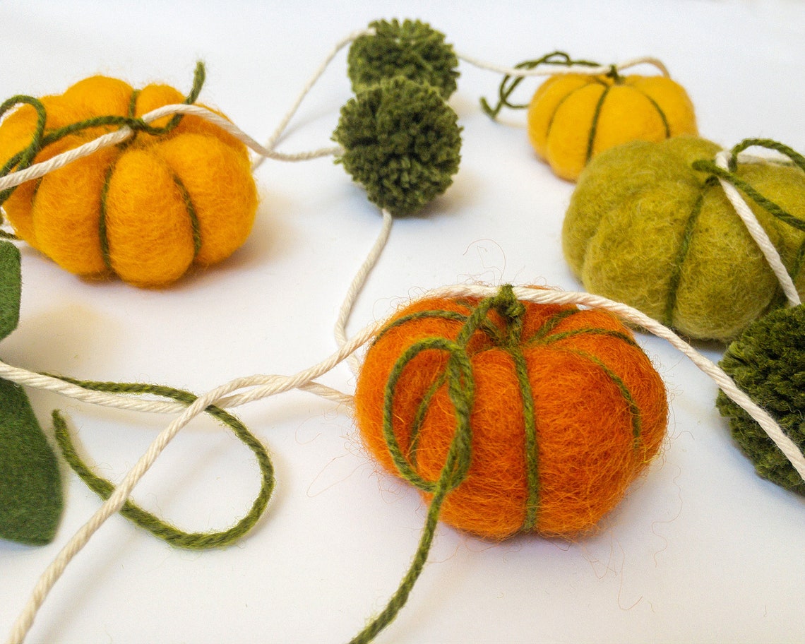 WOOL PUMPKIN GARLAND Pumpkins and Pom Poms Handmade Item - Etsy