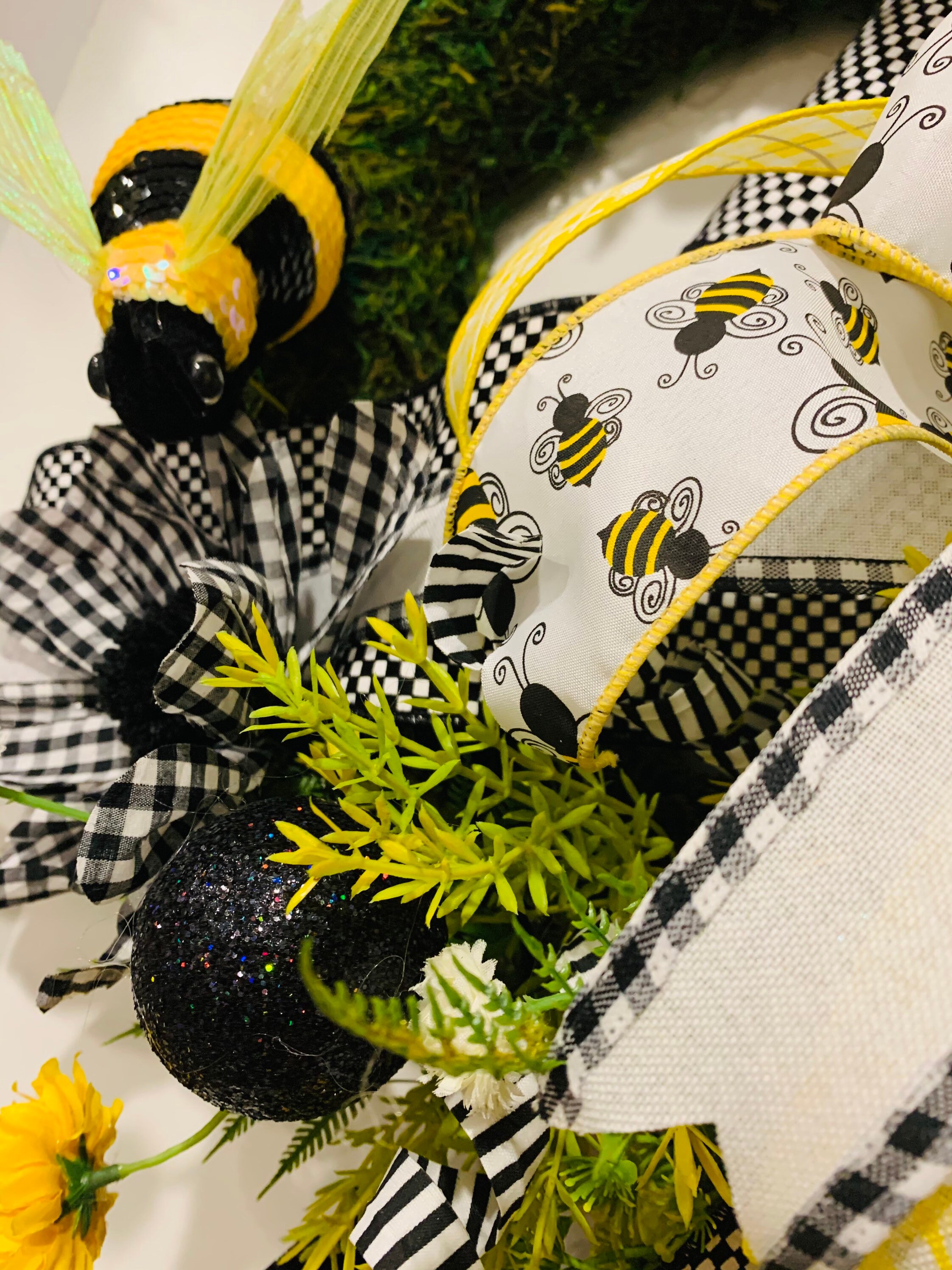 Spring is Buzzing - Etsy