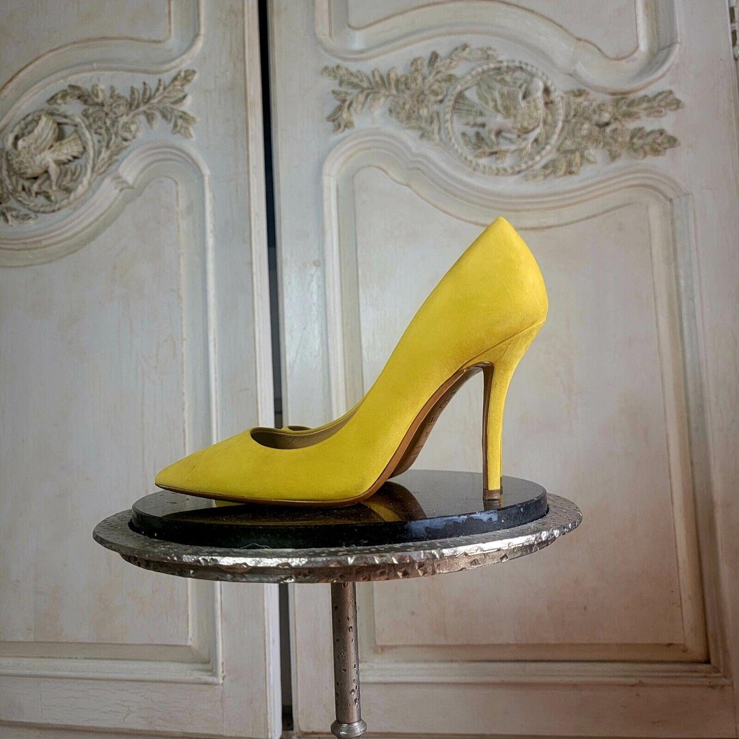 Bally Betaf Ukna Pointed Toe Yellow Suede Pumps Shoes Sz 38 or 7 - Etsy
