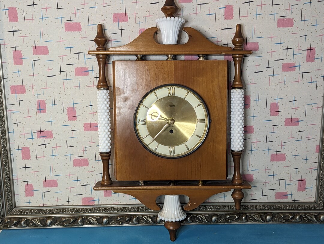 Vintage Welby Wall Clock With Milk Glass and Wood 1950s/1960s - Etsy