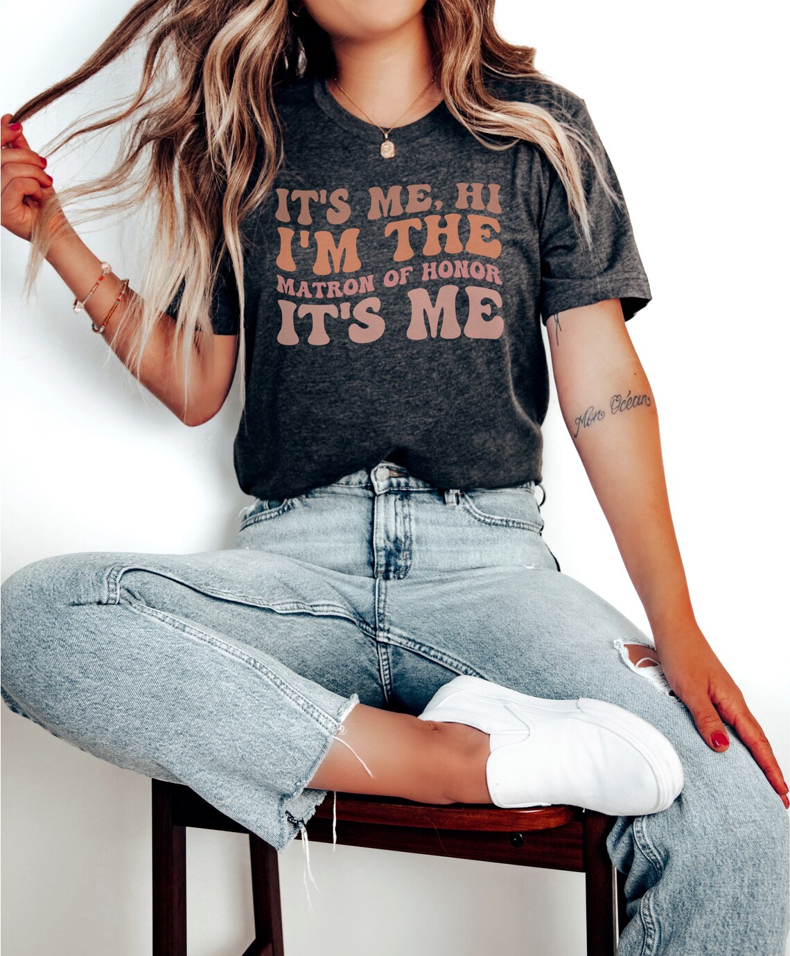 Retro Matron of Honor Shirt, Its Me Hi Im the Matron of Honor ...