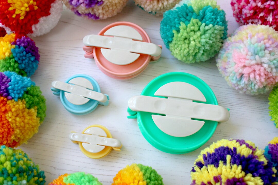 Mixed Sized Pom Pom Makers | Pom Pom Making, Pom Pom Maker, Pom Pom ...