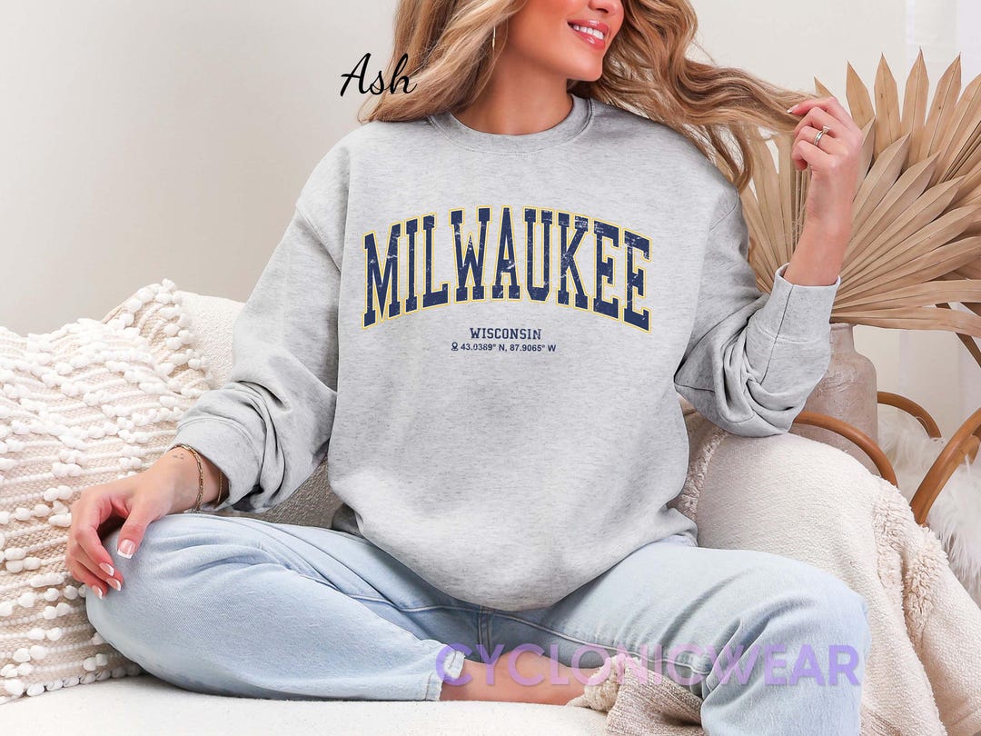 Retro Milwaukee Crewneck Sweatshirt: Wisconsin Apparel - Etsy