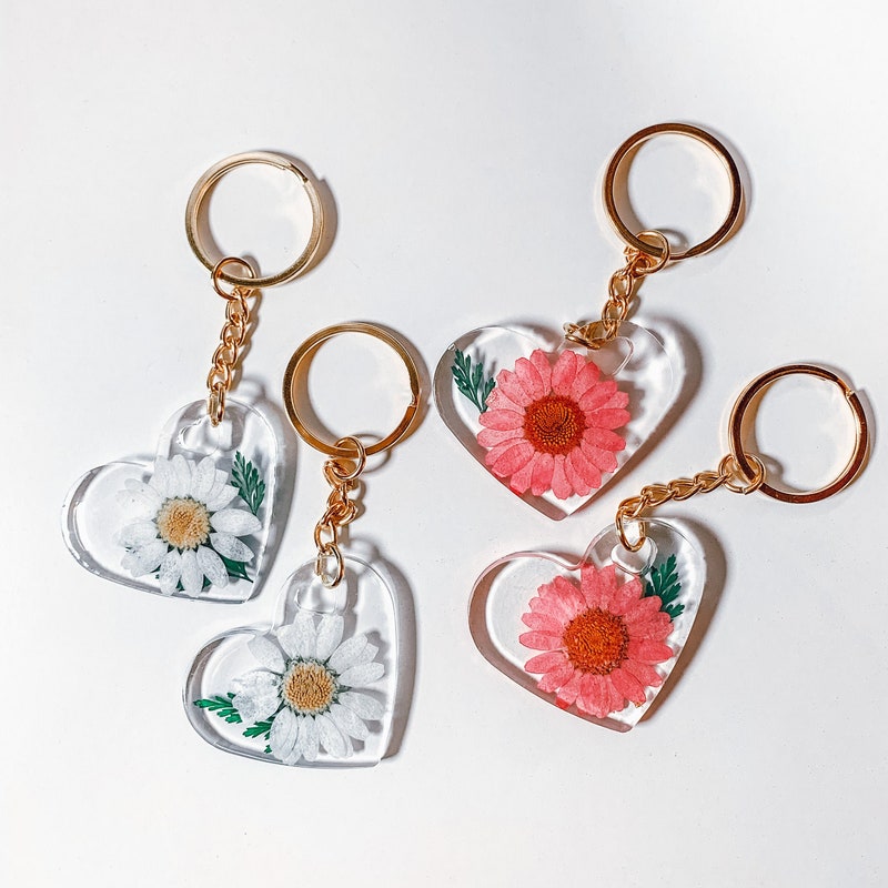 Resin Flower Keychain - Etsy