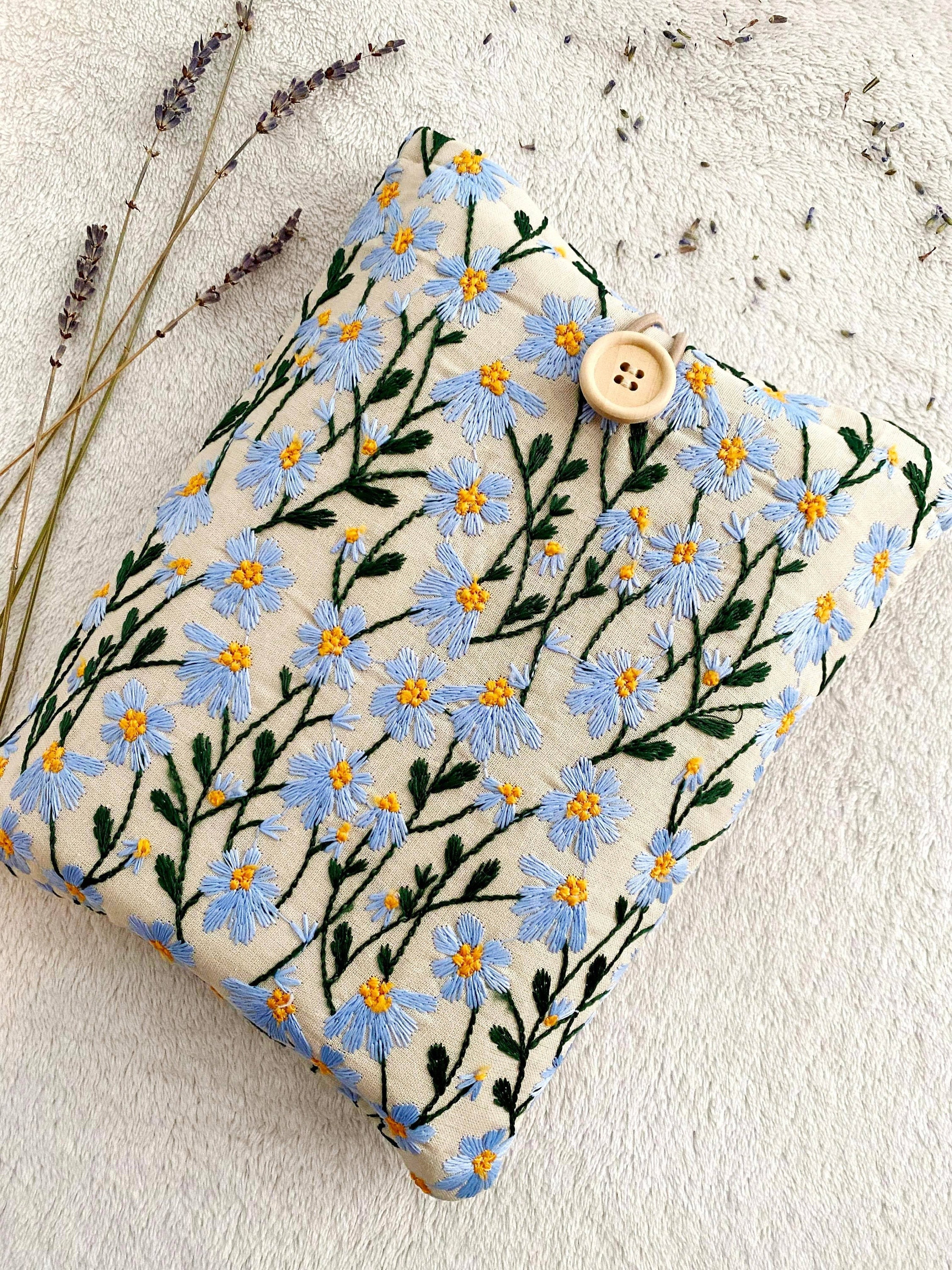 Embroidered Daisy Book Sleeve Padded Book Cover Book and - Etsy