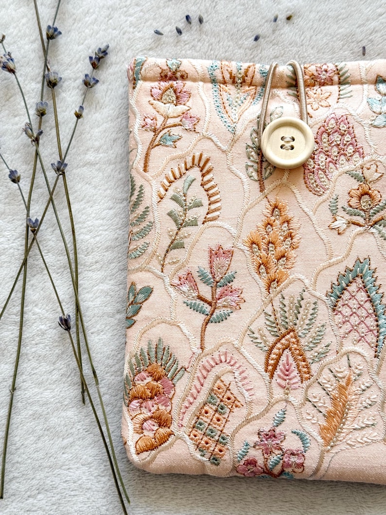 Embroidery Kindle Paperwhite and Scribe Case, Padded Kindle Sleeve ...