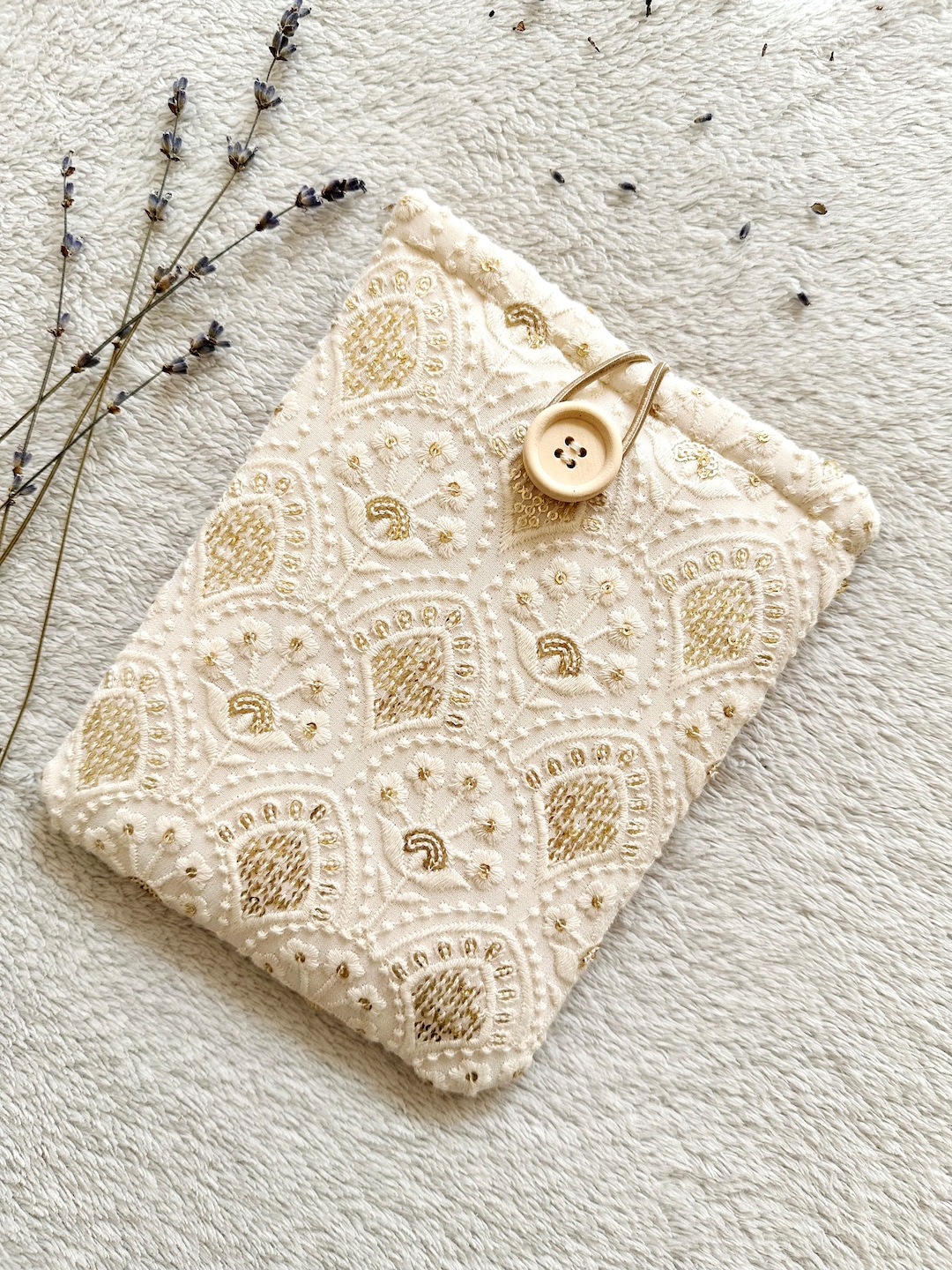 Embroidery Kindle Paperwhite and Scribe Case, Padded Kindle Sleeve ...