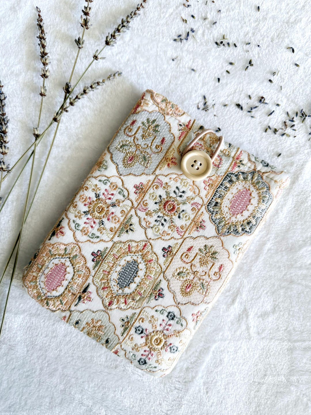 Embroidery Kindle Sleeve, Padded Kindle Paperwhite and Scribe Case ...
