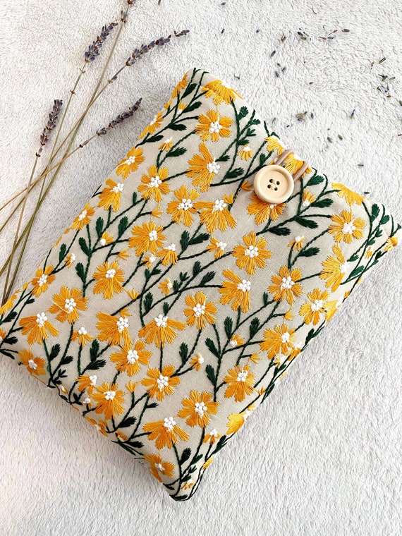 Embroidered Daisy Book Sleeve Padded Book Cover Book and - Etsy UK