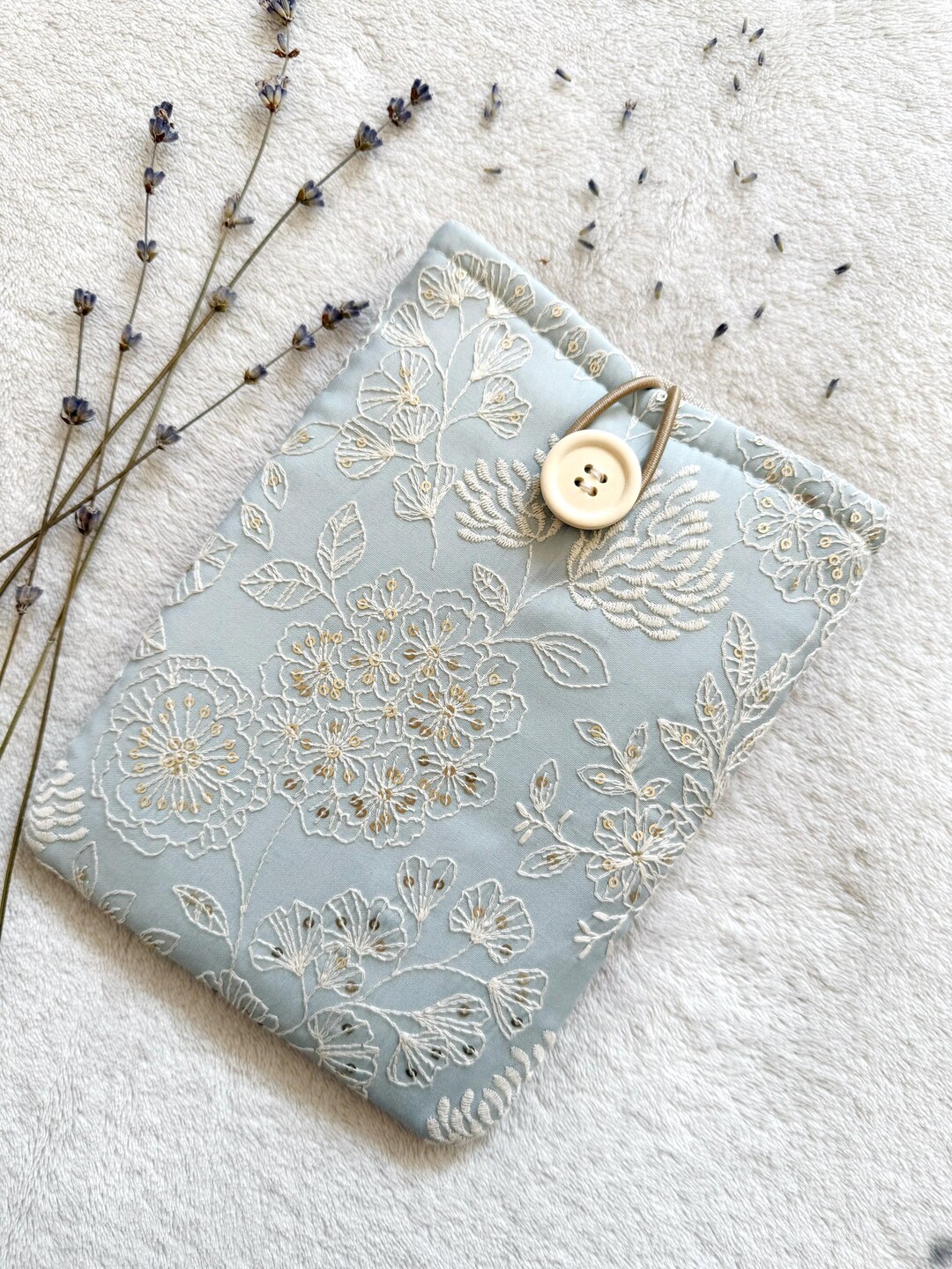 Embroidery Kindle Paperwhite and Scribe Case, Padded Kindle Sleeve ...