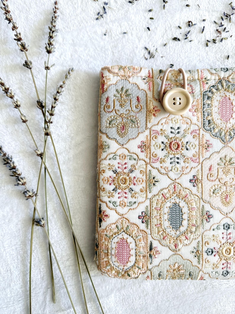 Embroidery Kindle Sleeve, Padded Kindle Paperwhite and Scribe Case ...