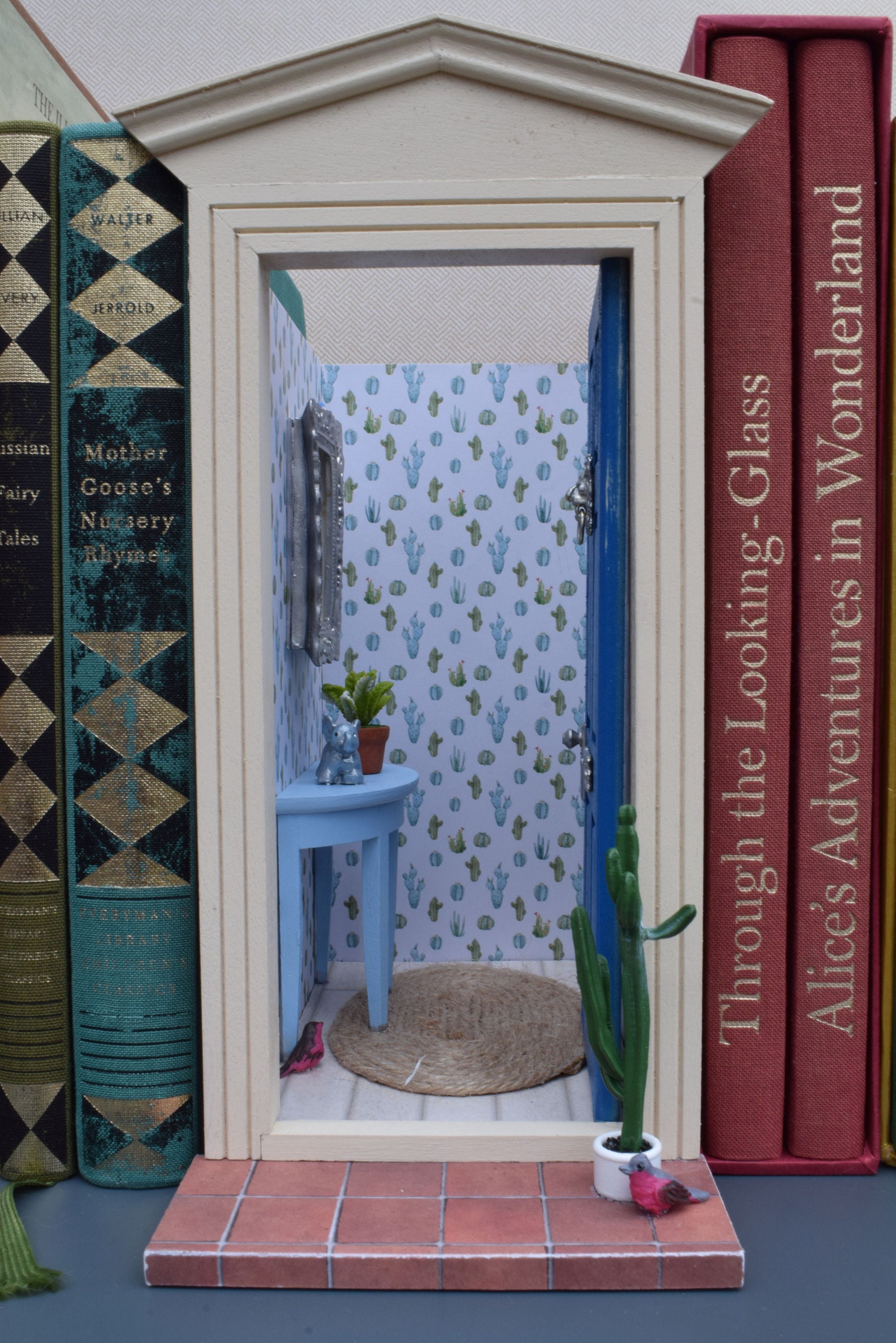 Cactus Book Nook - Etsy