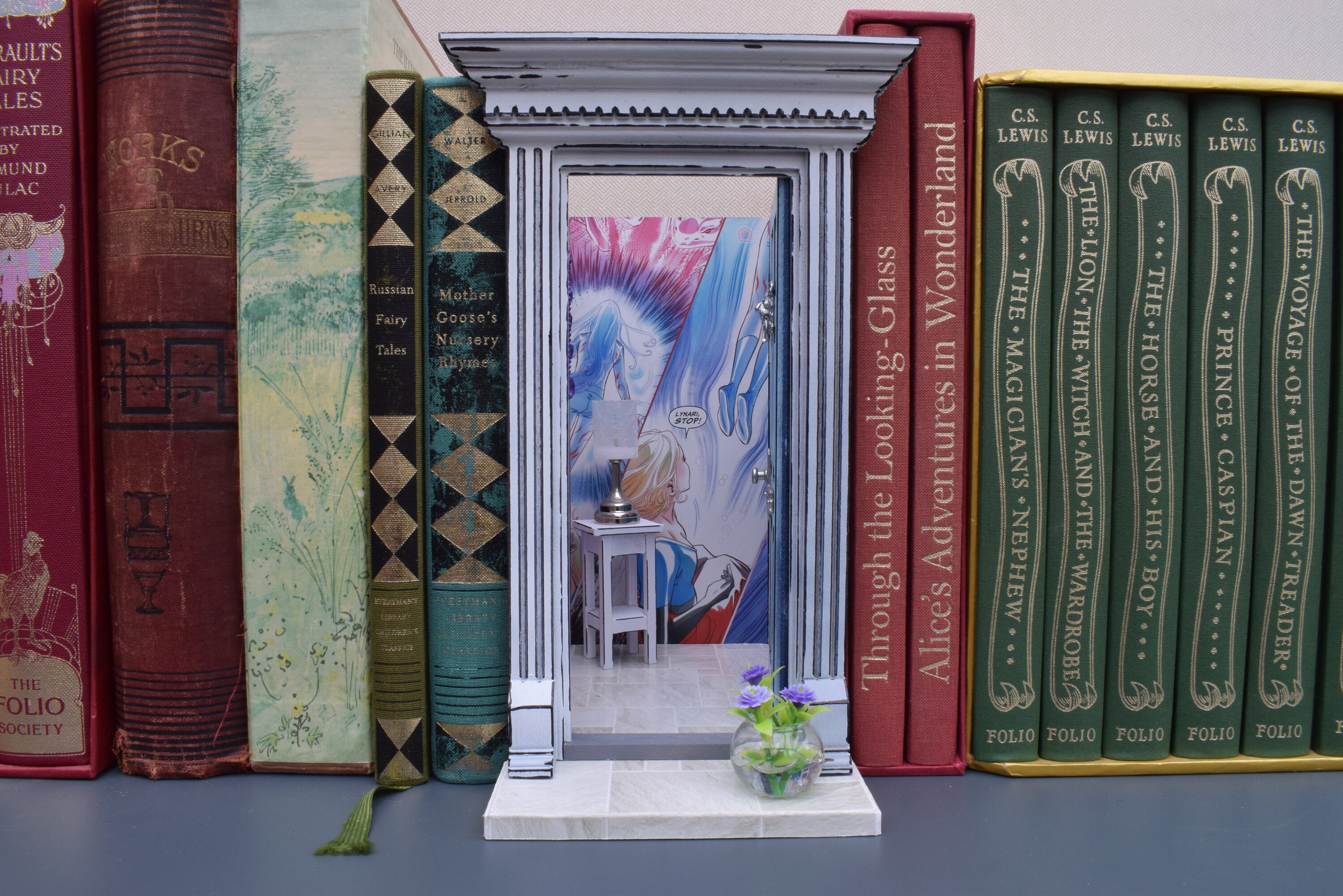 Pink and Blue Comic Strip Book Nook - Etsy