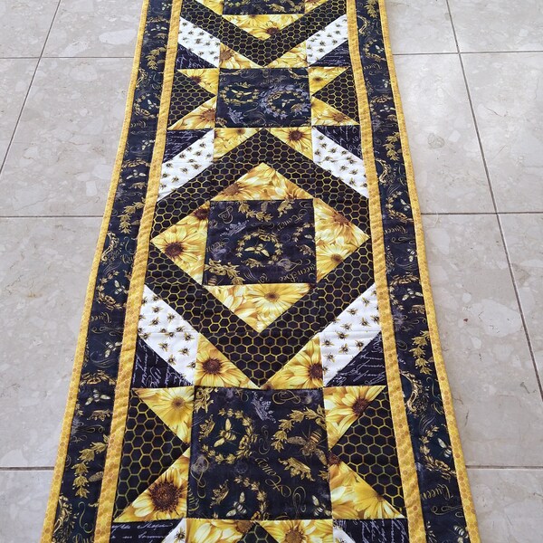 Bee Table Runner - Etsy