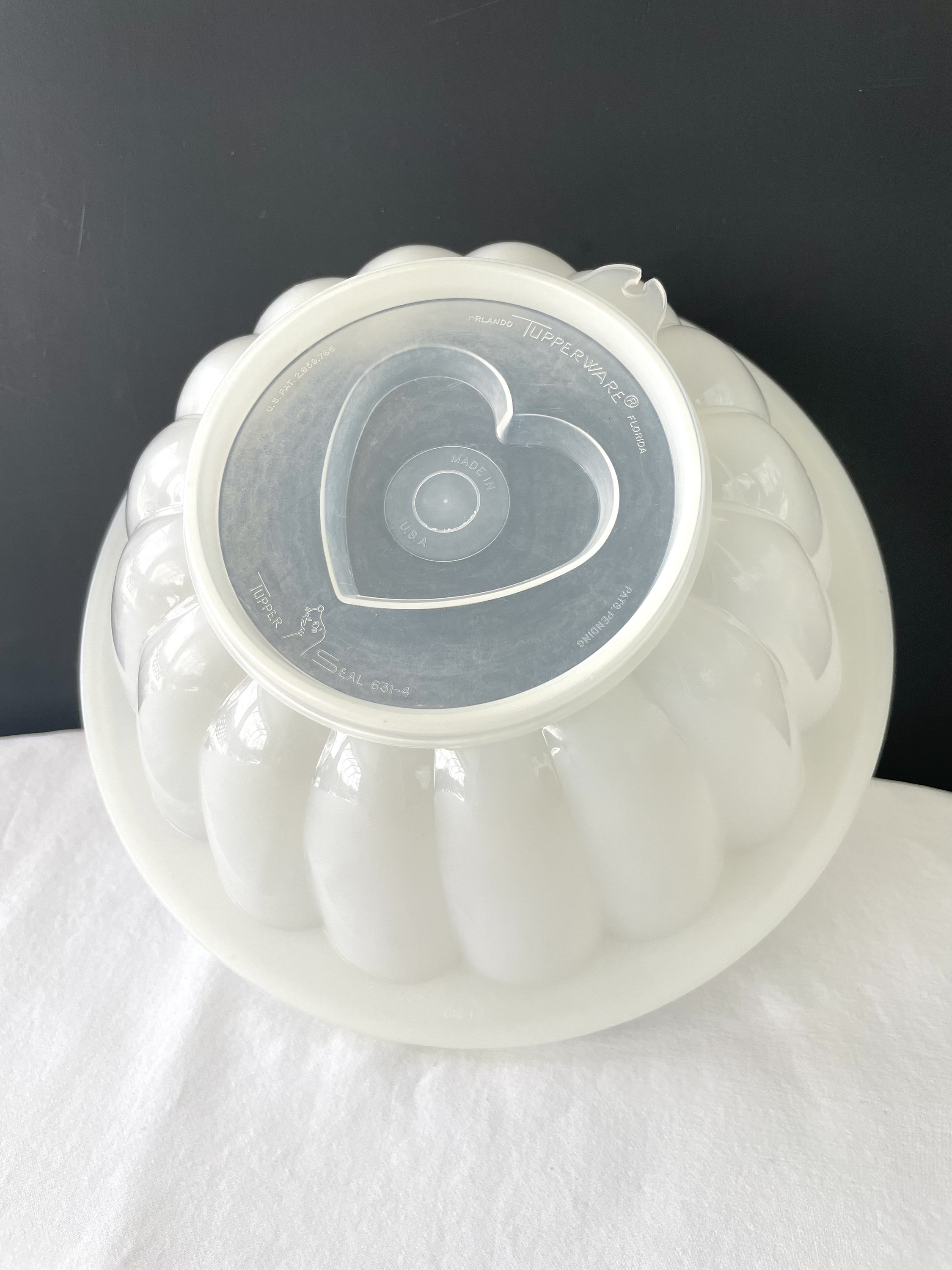VTG Tupperware Tupperware Jell-o Mold and Server, Heart Design Lid Jel ...