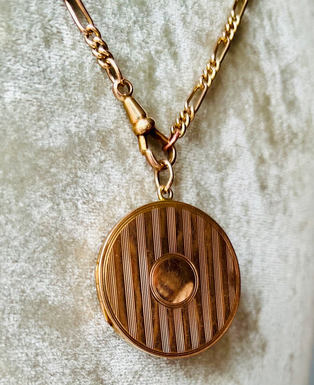 Classic 9ct Gold Circular Locket Pendant With a Full Set of British ...