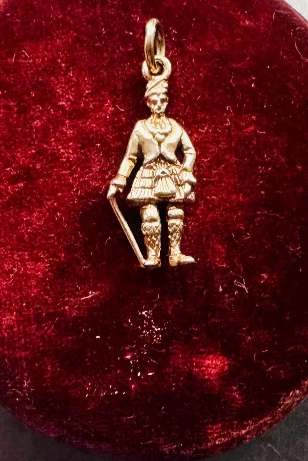 Vintage 9ct Gold 1965 Scottish Character Charm/pendant – Birmingham ...