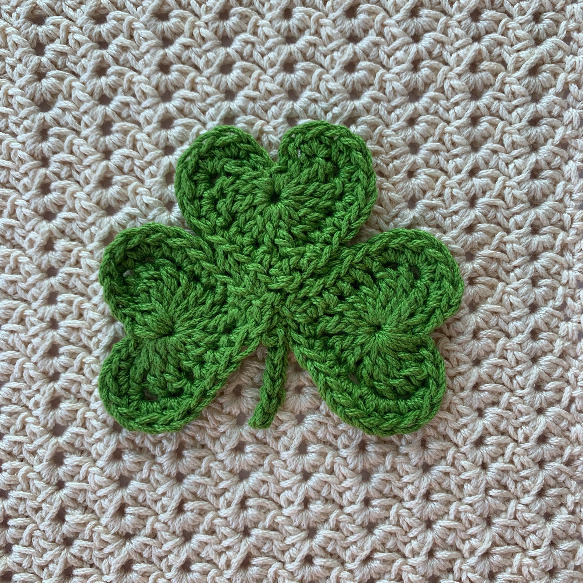 Crochet Pattern, Crochet Shamrock Applique, St Patrick's Day Crochet ...