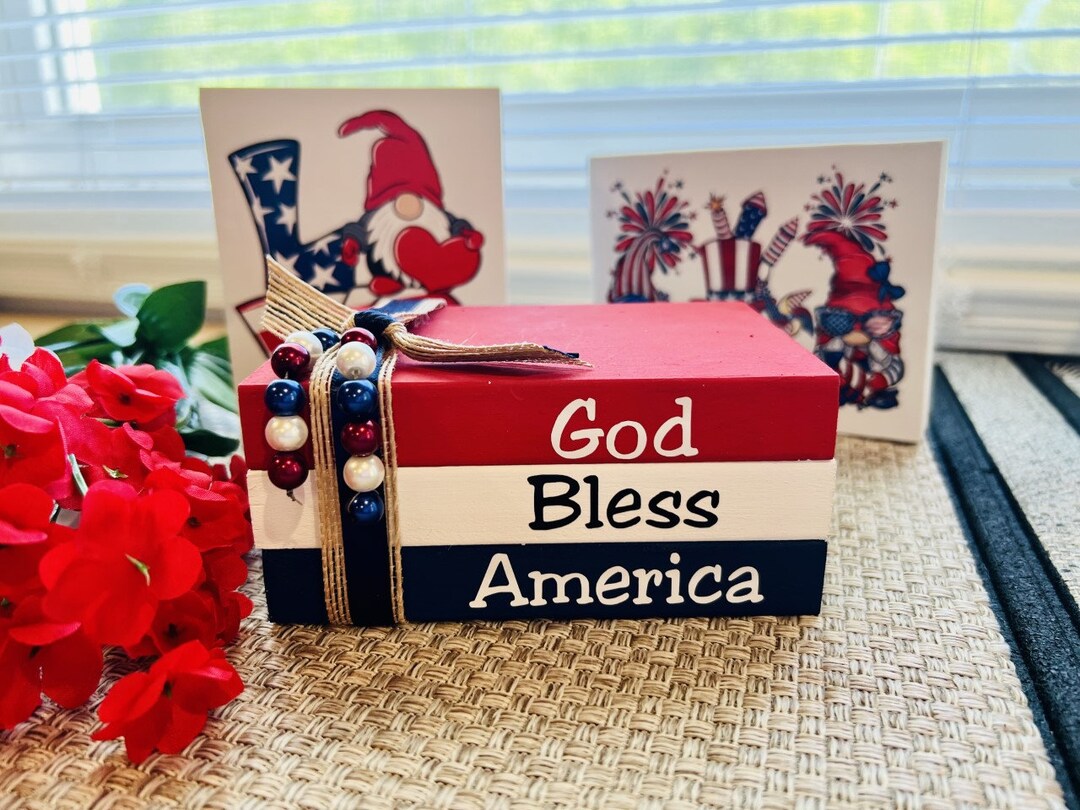 4th of July Patriotic Book Stack / 4th of July Decor / Patriotic Tiered ...