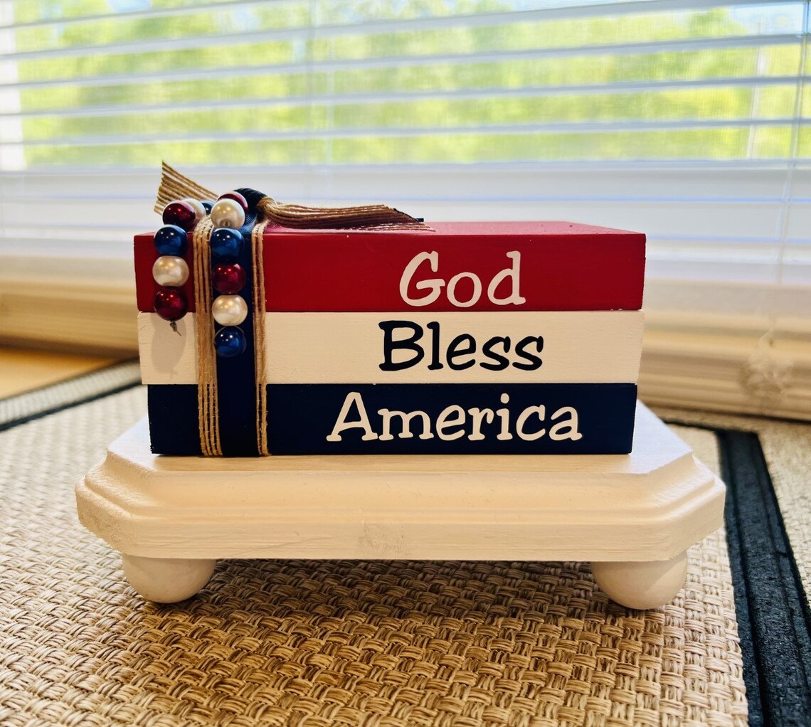 4th of July Patriotic Book Stack / 4th of July Decor / Patriotic Tiered ...