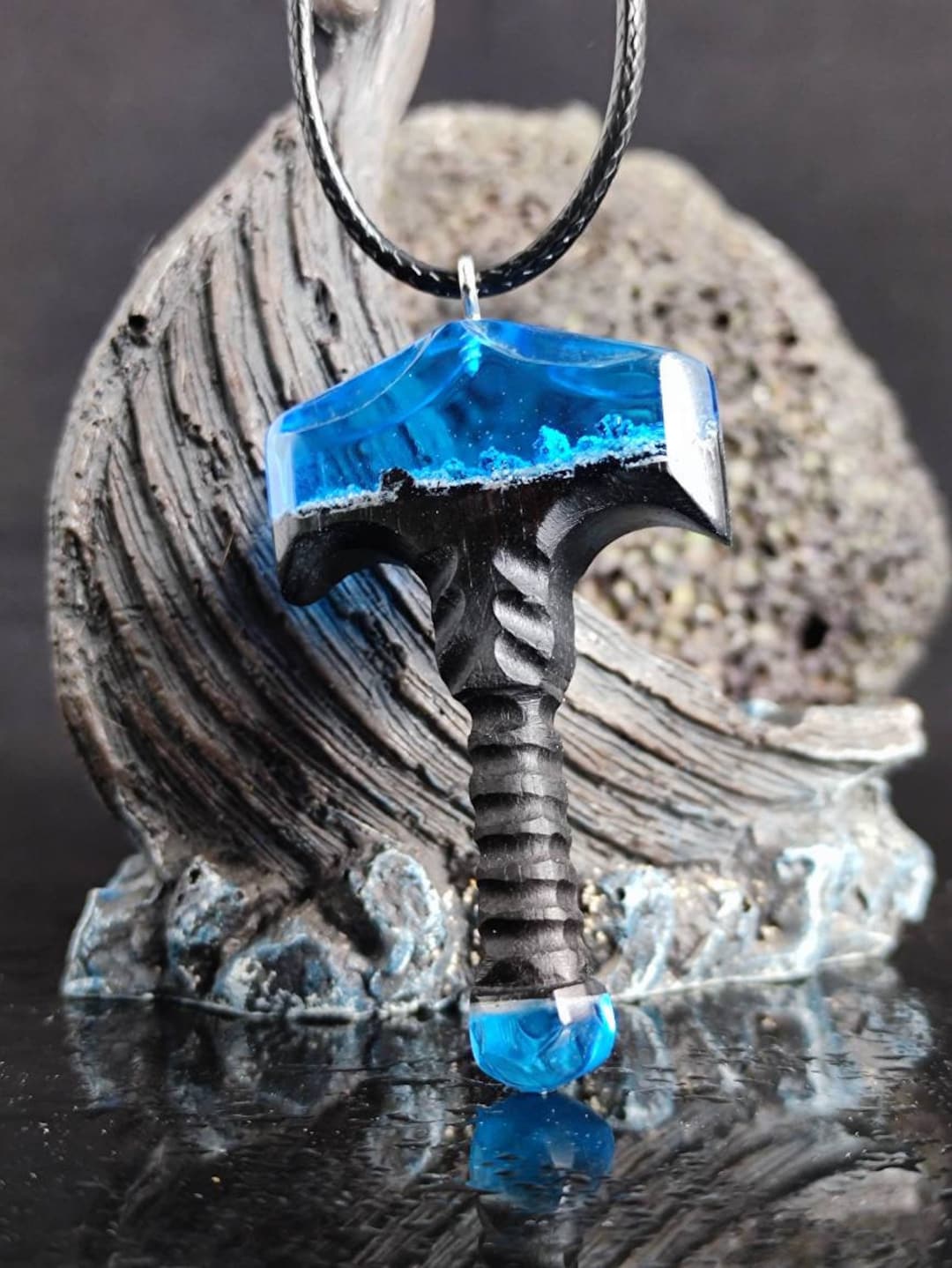 Mjolnir Pendant, God of War Ragnarök Mjolnir Necklace, Hammer Pendant ...
