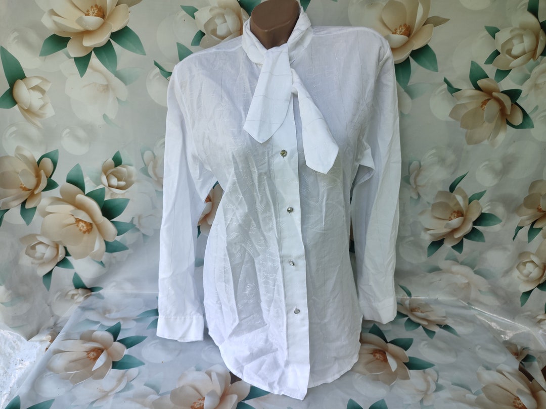 90s Vintage Cotton Women's White Formal Jabot Blouse in Silver ...