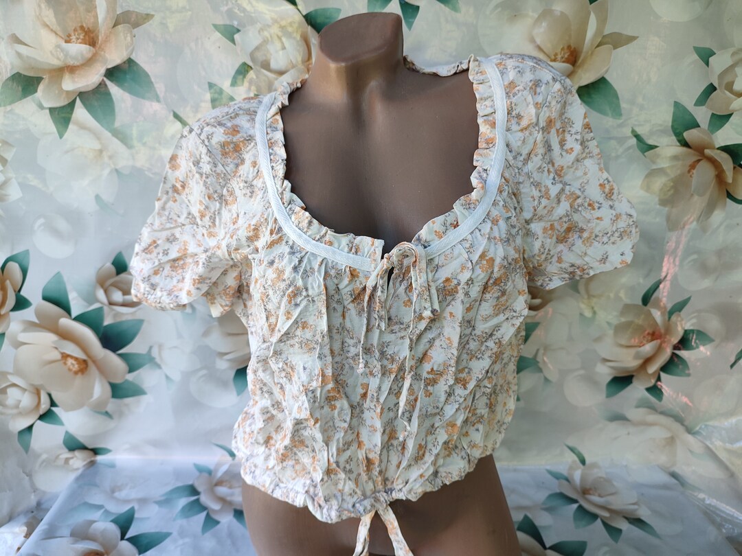 90s Vintage Floral Crop Top: Boho Ruffle Blouse (M-L) - Etsy