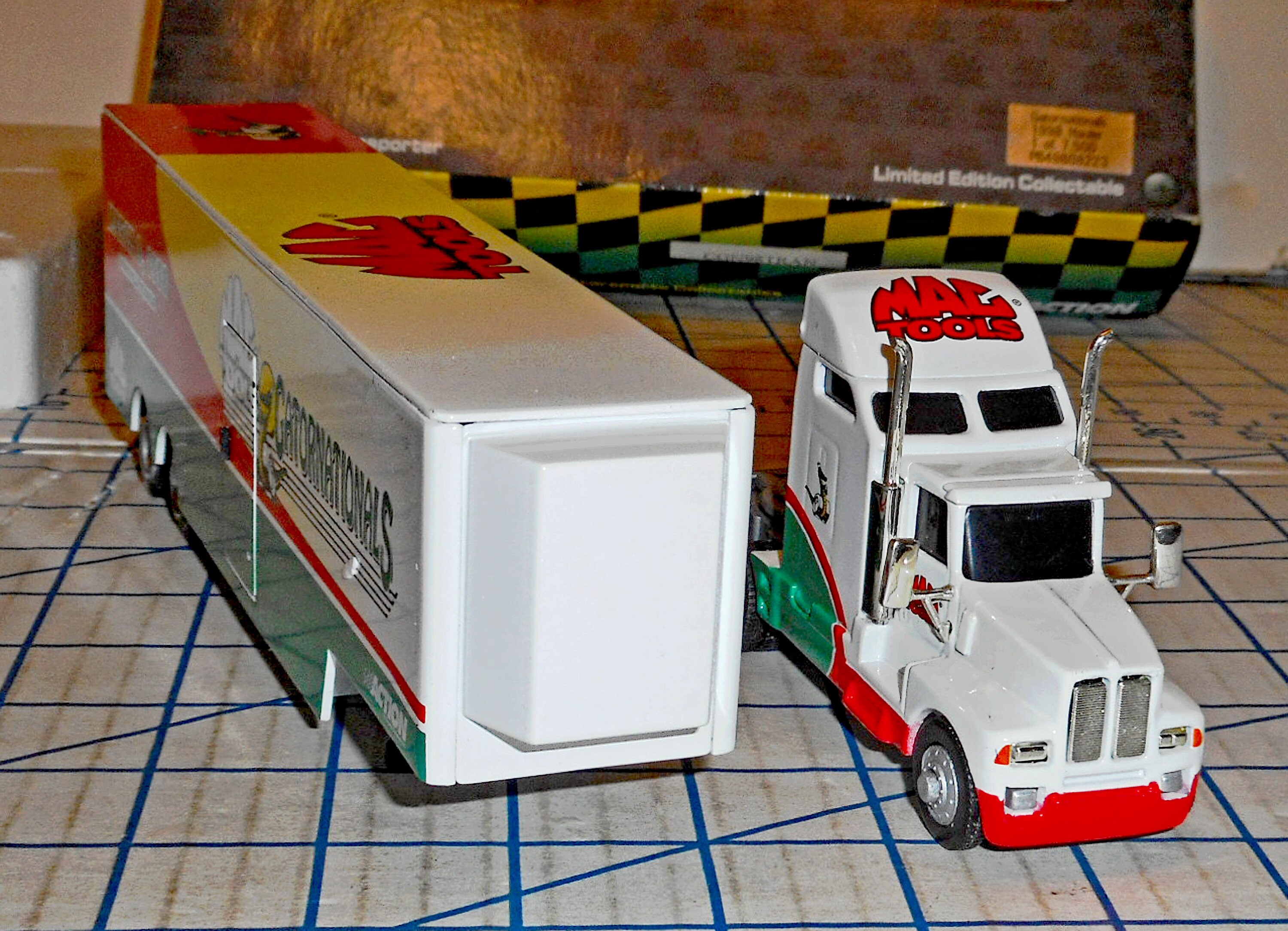 Action Racing NASCAR Mac Tools Gatornationals 1998 NASCAR 1:64 Hauler ...