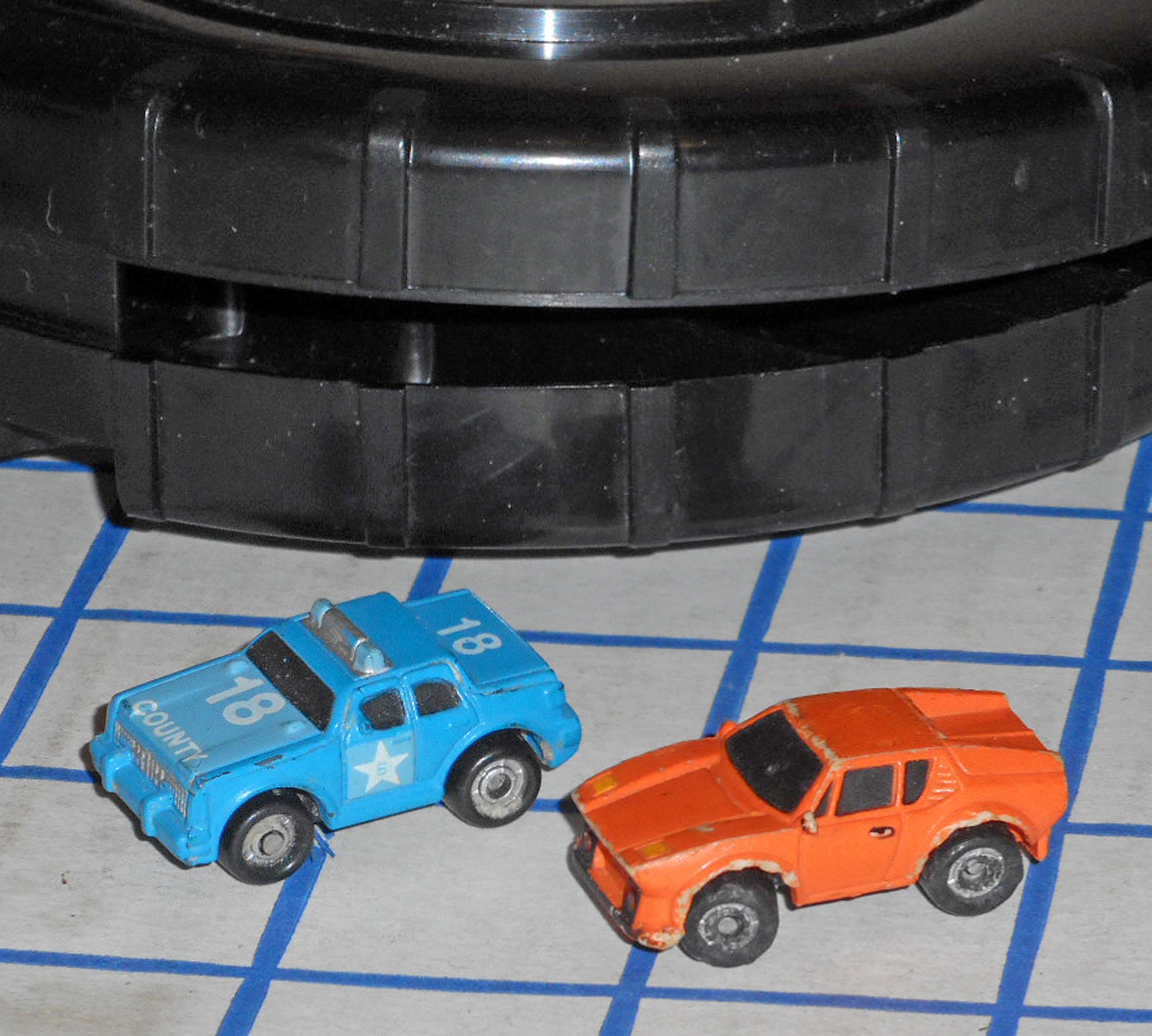 Funrise Micro Action Magnifiers Carry Case With Police & Sports Car ...