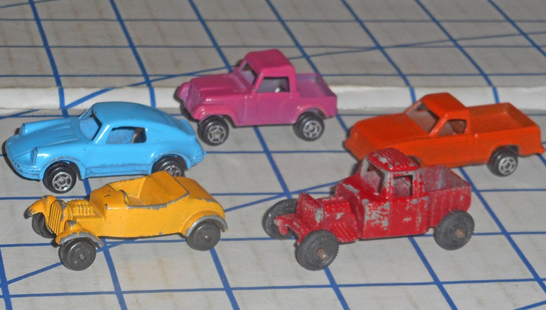 Lot of 5 Tootsietoy Midget Series Mini Cars Porsche, Hot Rods, Jeepster ...