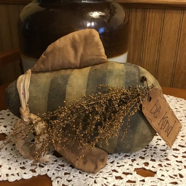 Primitive Bee - Etsy