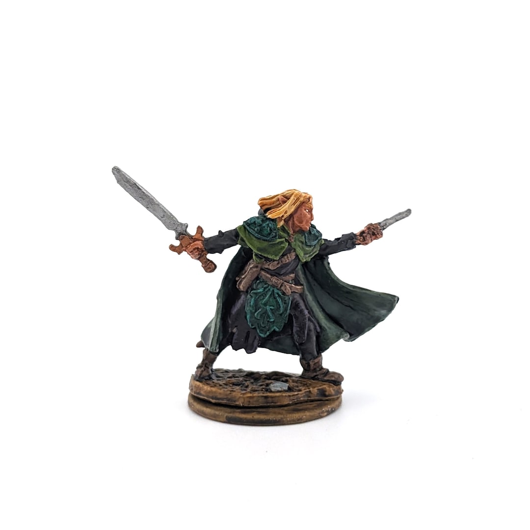 Male Elf Ranger - Dual Wielder - Hand Painted Miniature - Tabletop RPG ...