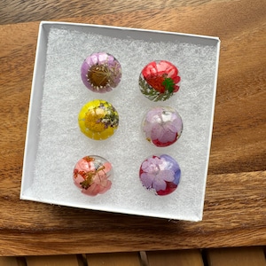 Wildflower Resin Magnets (set of 6) - Etsy