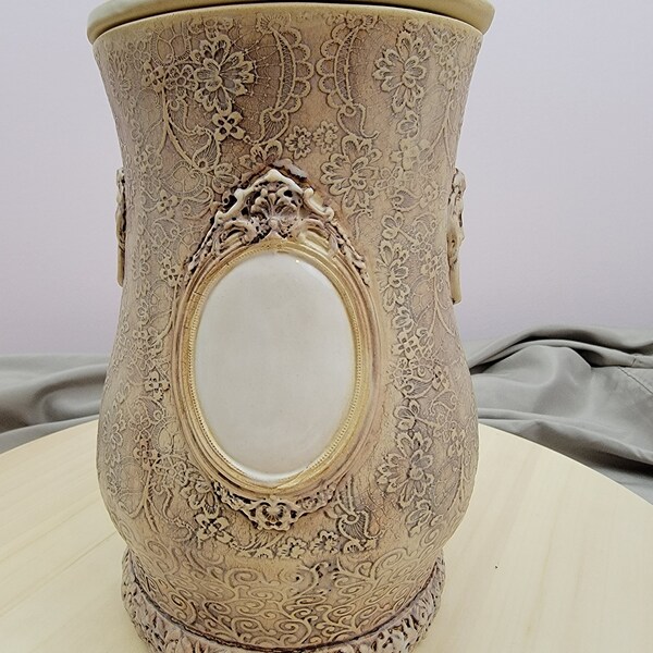 Large Urn Picture Frame - Etsy