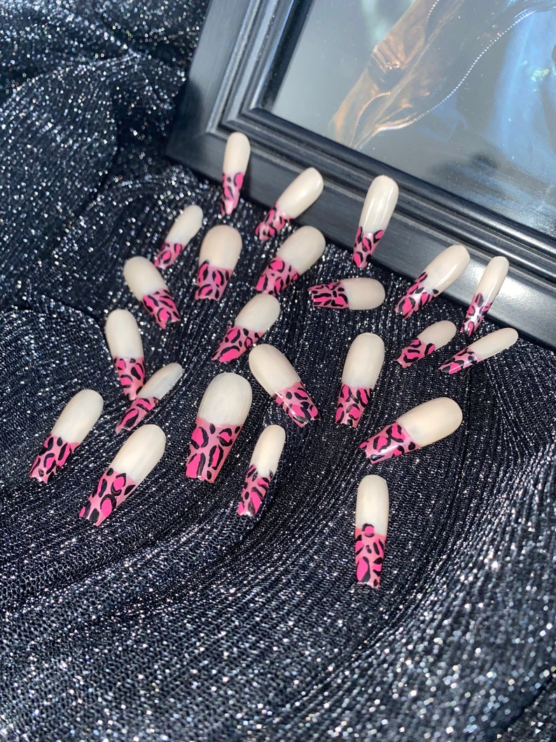 Hand Painted Y2k Pink Leopard Print Fake Nails - Etsy