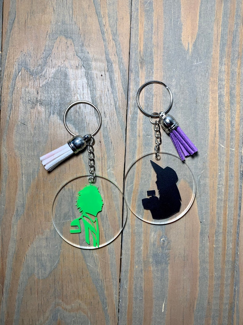Beetlejuice & Lydia Deetz Acrylic Circle Keychains Gift - Etsy