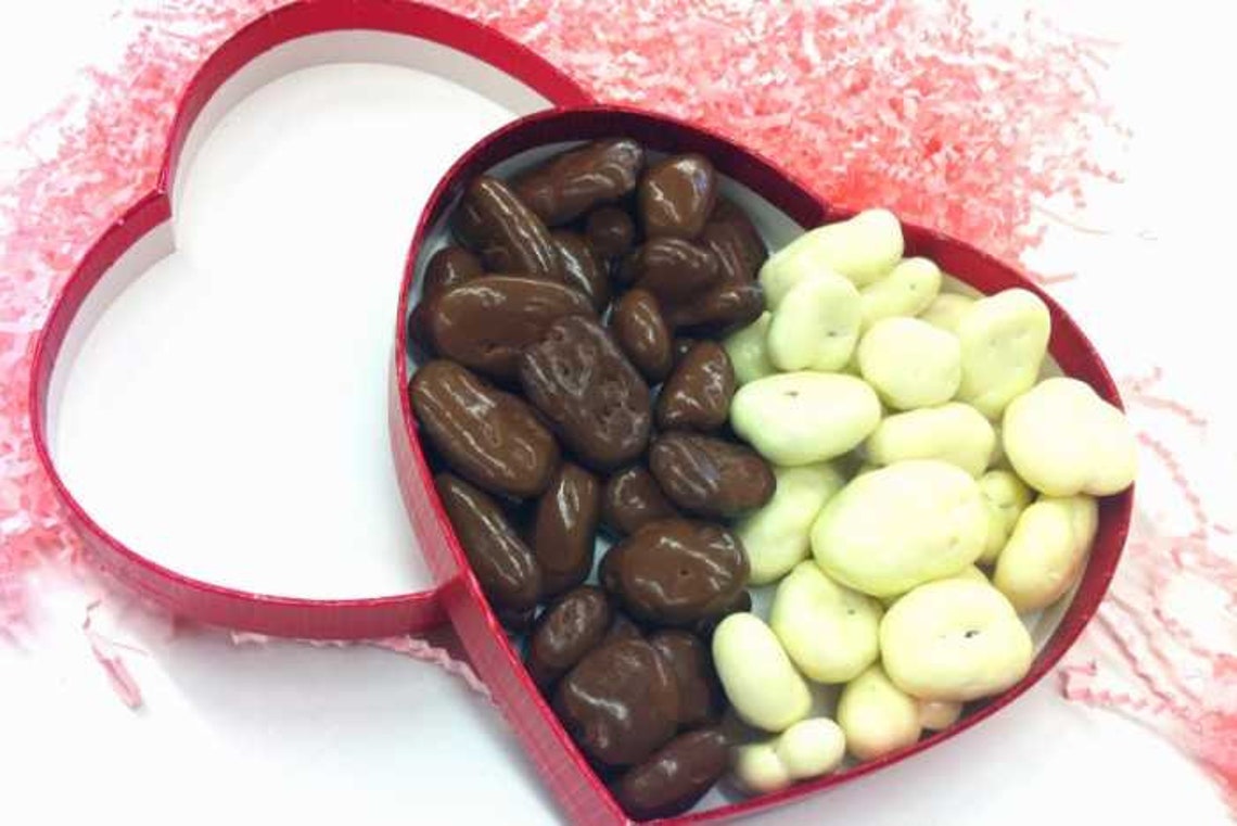 Chocolate Pecan Heart Box - Etsy