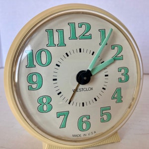 WESTCLOX Vintage Small Wind up Portable Alarm Clock 80s GLOW in the ...