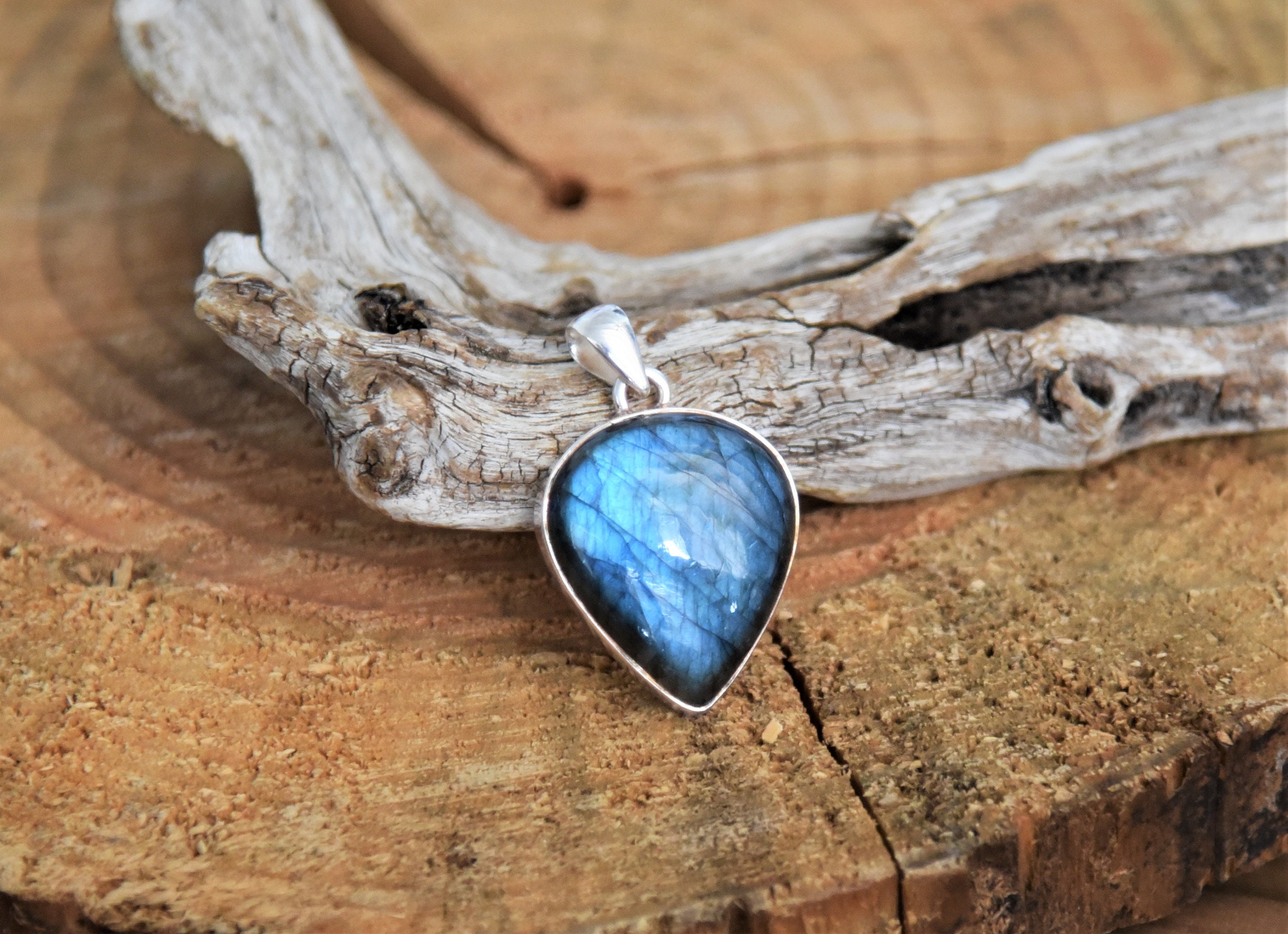 Sterling Silver Labradorite Pendant | Etsy