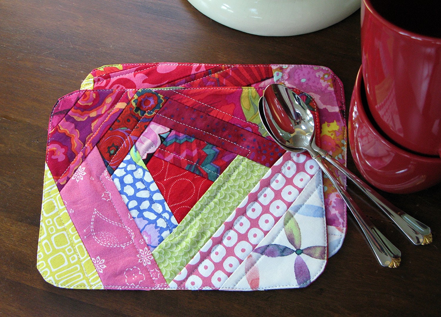 Cut Loose- Wonky Mug Rug - Etsy